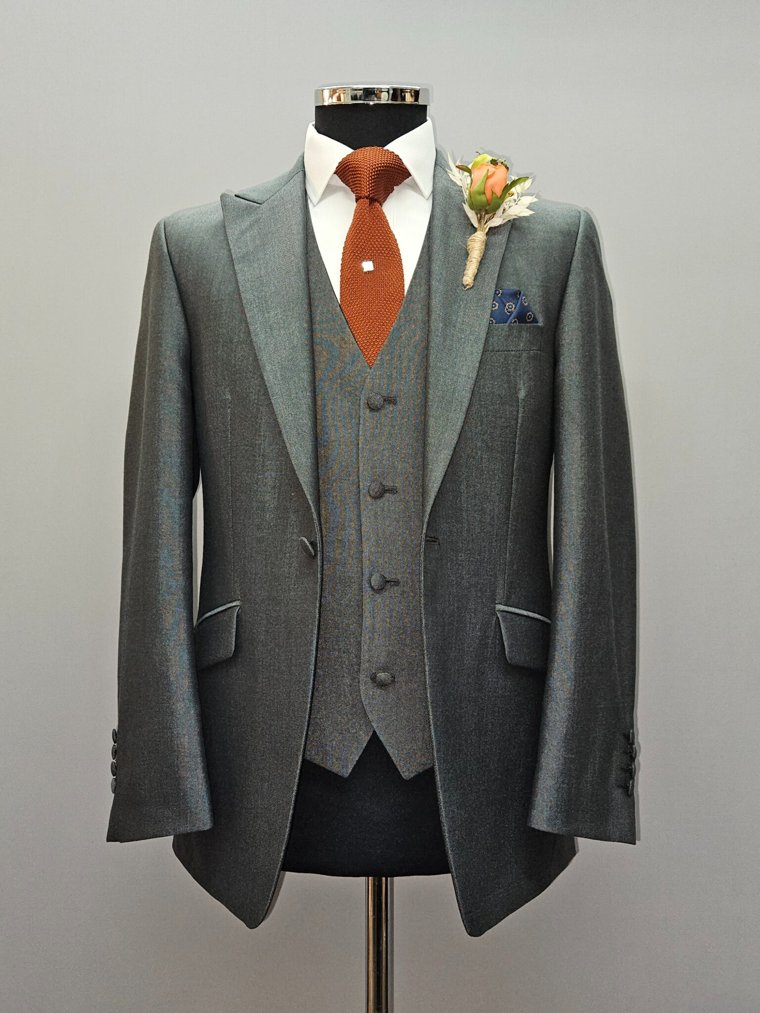 Lounge Suits - Kevin Paul, Hirewear