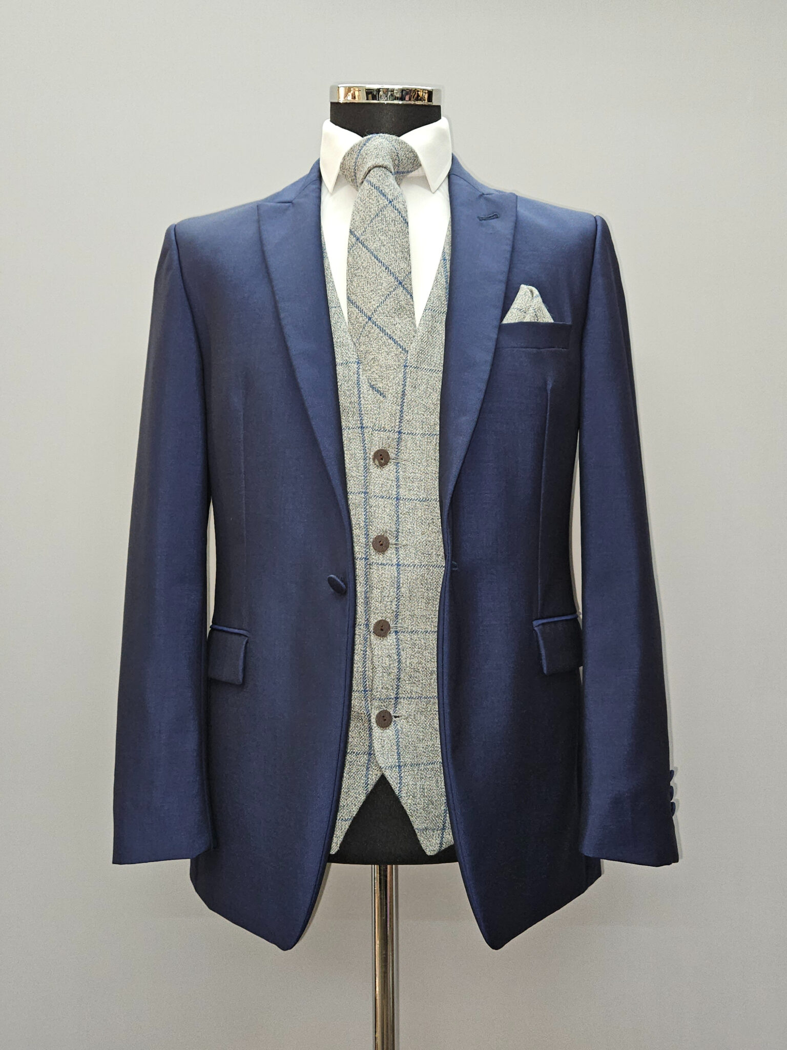 Lounge Suits - Kevin Paul, Hirewear